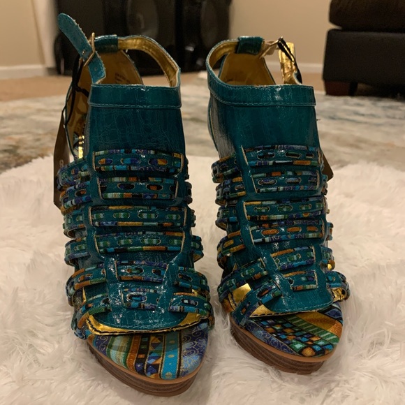 Dereon | Shoes | Derron Heels | Poshmark
